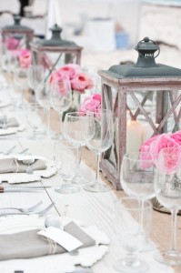 Outdoor Entertaining: Here's How to Set a Fun, Colorful Table - Better ...