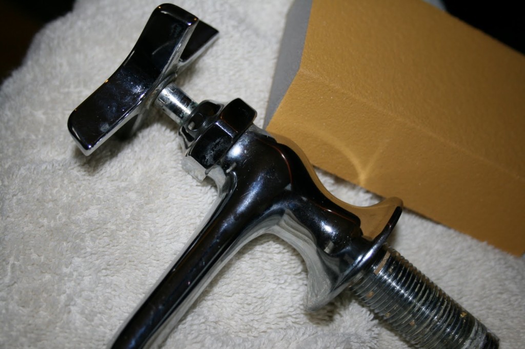 How to Paint Your Bathroom Faucets - No Need to Buy a New One! - Better ...