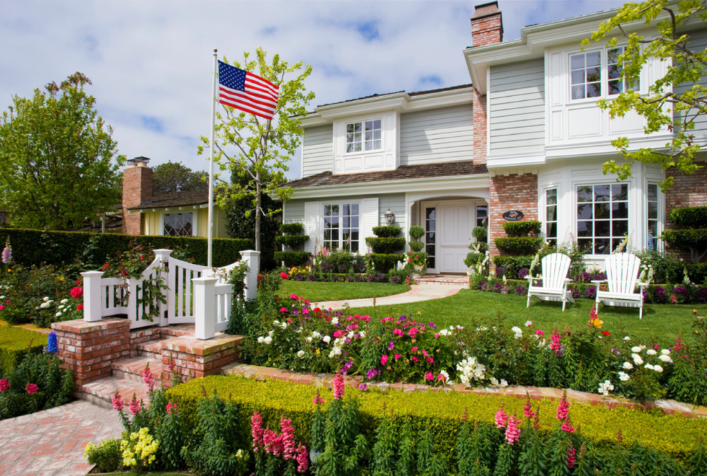 Prepare Your Yard for Spring with These Easy Landscaping Ideas - Better ...